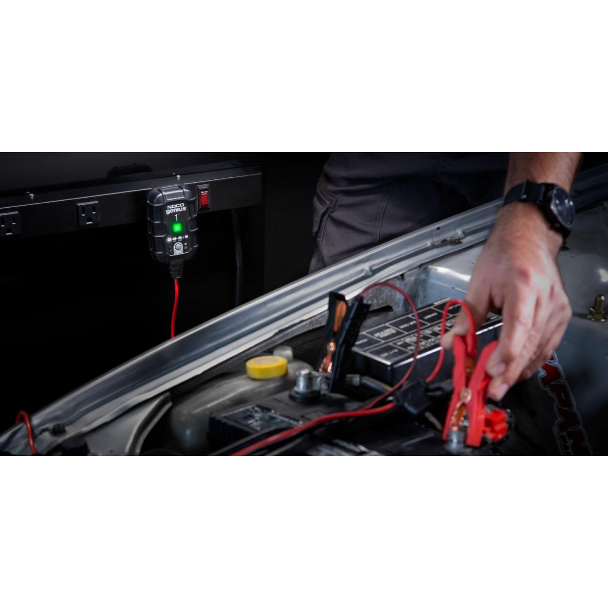 Noco Genius 1EU зарядно устройство за оловни и литиеви акумулатори 6V и 12V